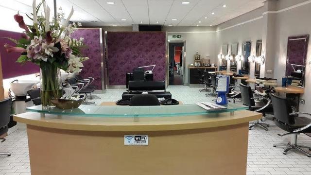 The Salon | Acute Look Hair & Beauty: premier hair salon in Basingstoke